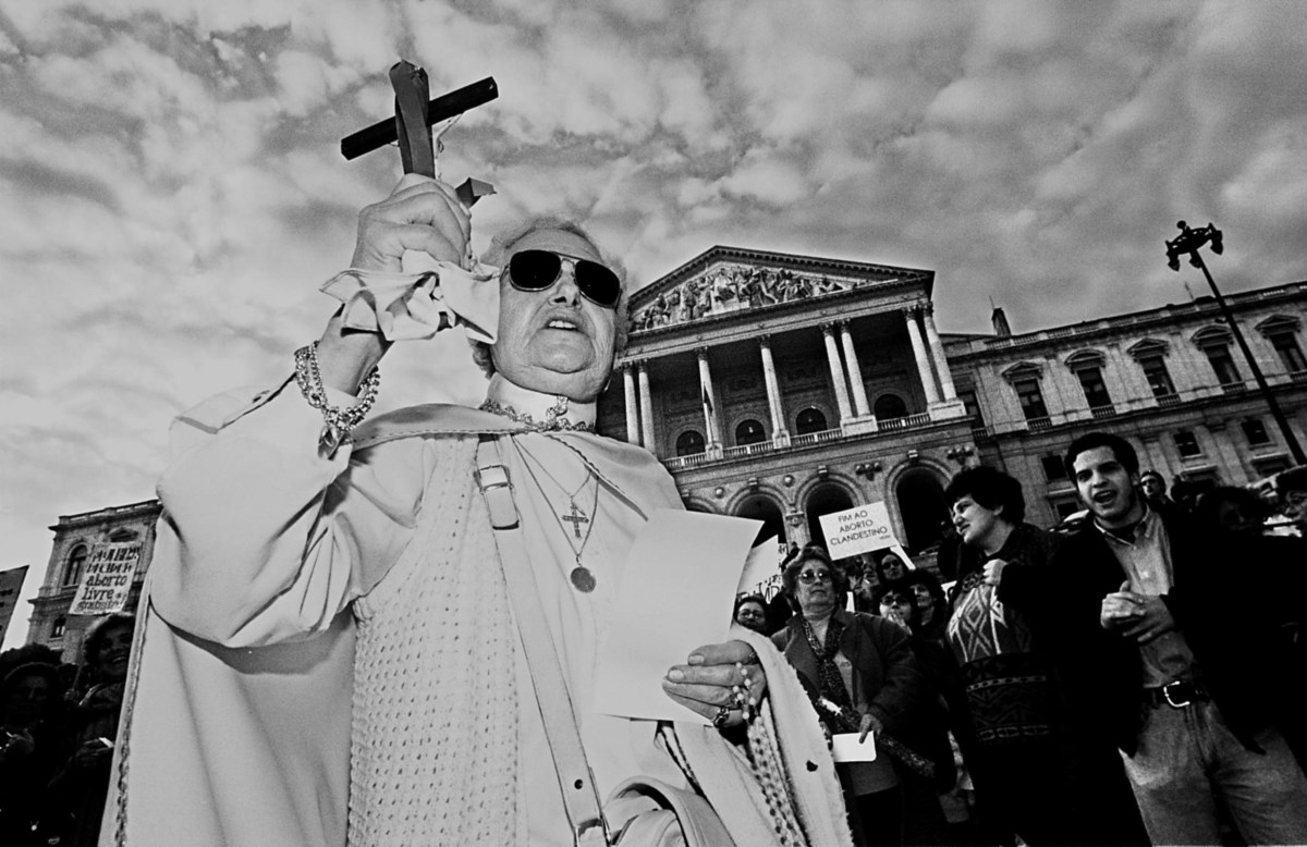 Há 25 anos, votava-se o primeiro referendo do aborto. Estas imagens ... Há 25 anos, votava-se o primeiro referendo do aborto. Estas imagens ...