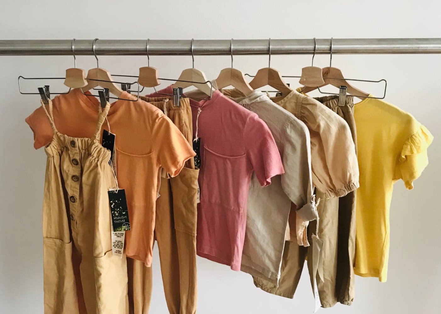 Tingimento De Tecido Pesquisadora Realiza Oficina De Tingimento