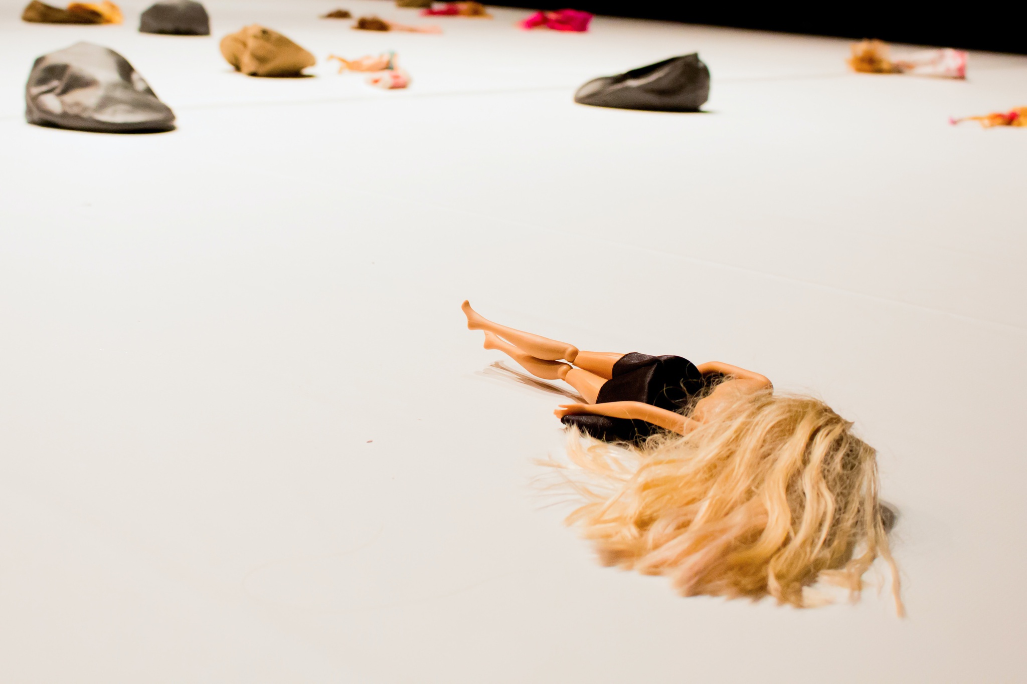 Barbie in the Real World. Histórias de Barbies reais | Ensaio | PÚBLICO