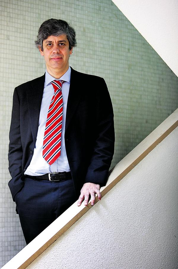 Mário Centeno A lei protege mas as pessoas não se sentem ...