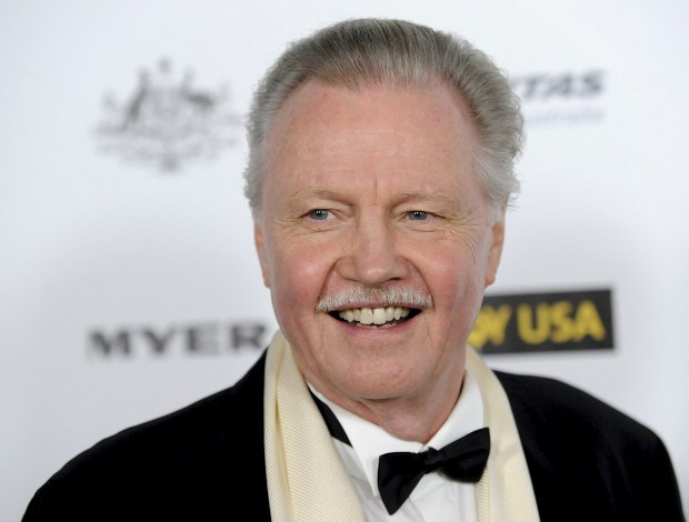 Voight aparece na estreia de filme de Jolie - Life&Style