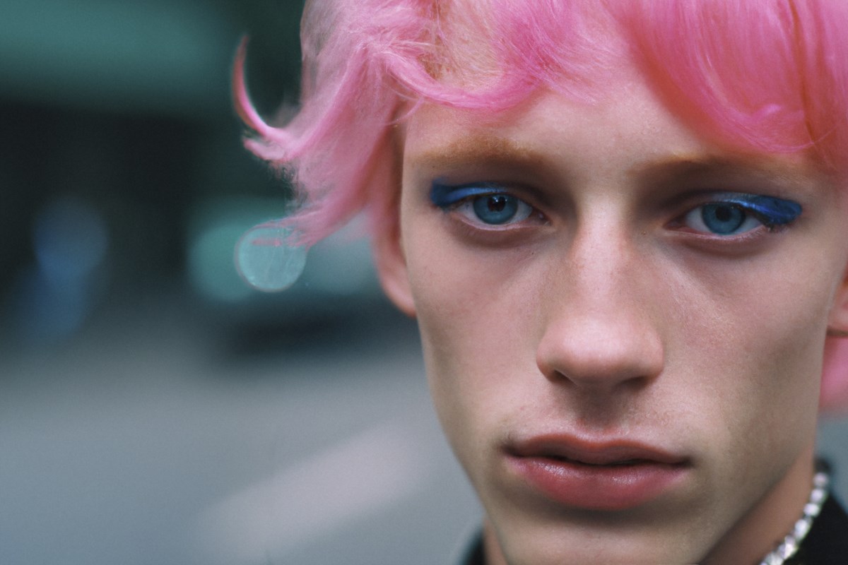 Blake Wood foi às suas memórias e fez o retrato sintético (em IA) de ...