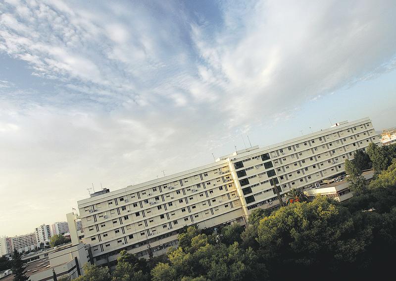 Hospital de Faro propõe "subsídio de sazonalidade" para atrair médicos ...
