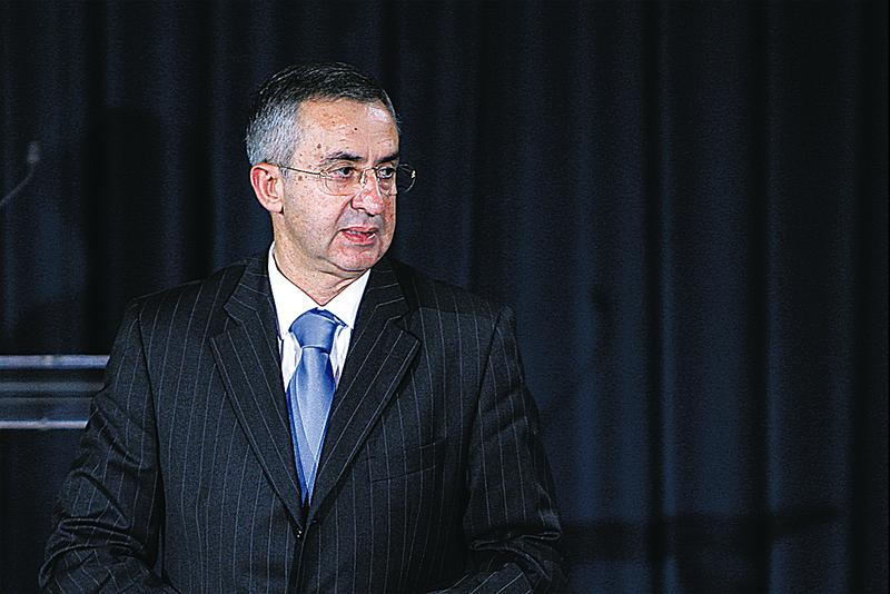 José Junqueiro não foi convidado para ser candidato do PS a Viseu ...