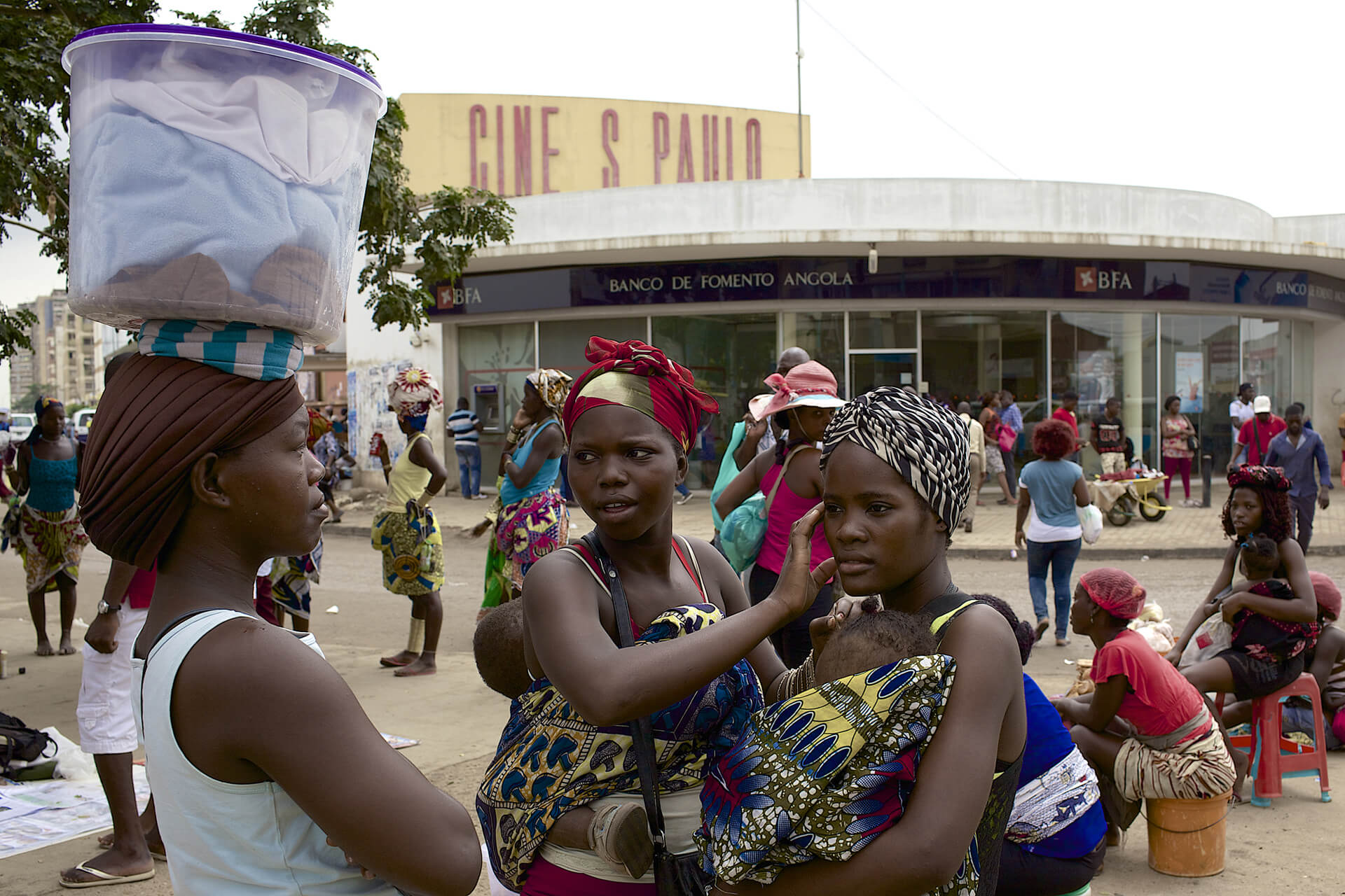 Como é ser negro em Angola? | Angola | PÚBLICO