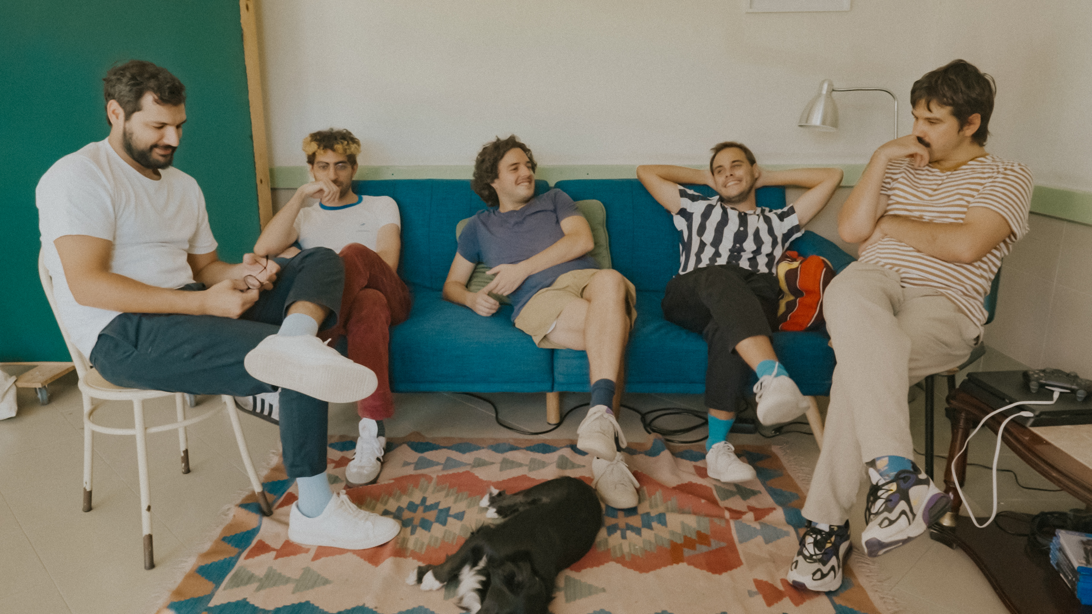 Capitão Fausto: uma banda das 9 às 5 | Música | PÚBLICO